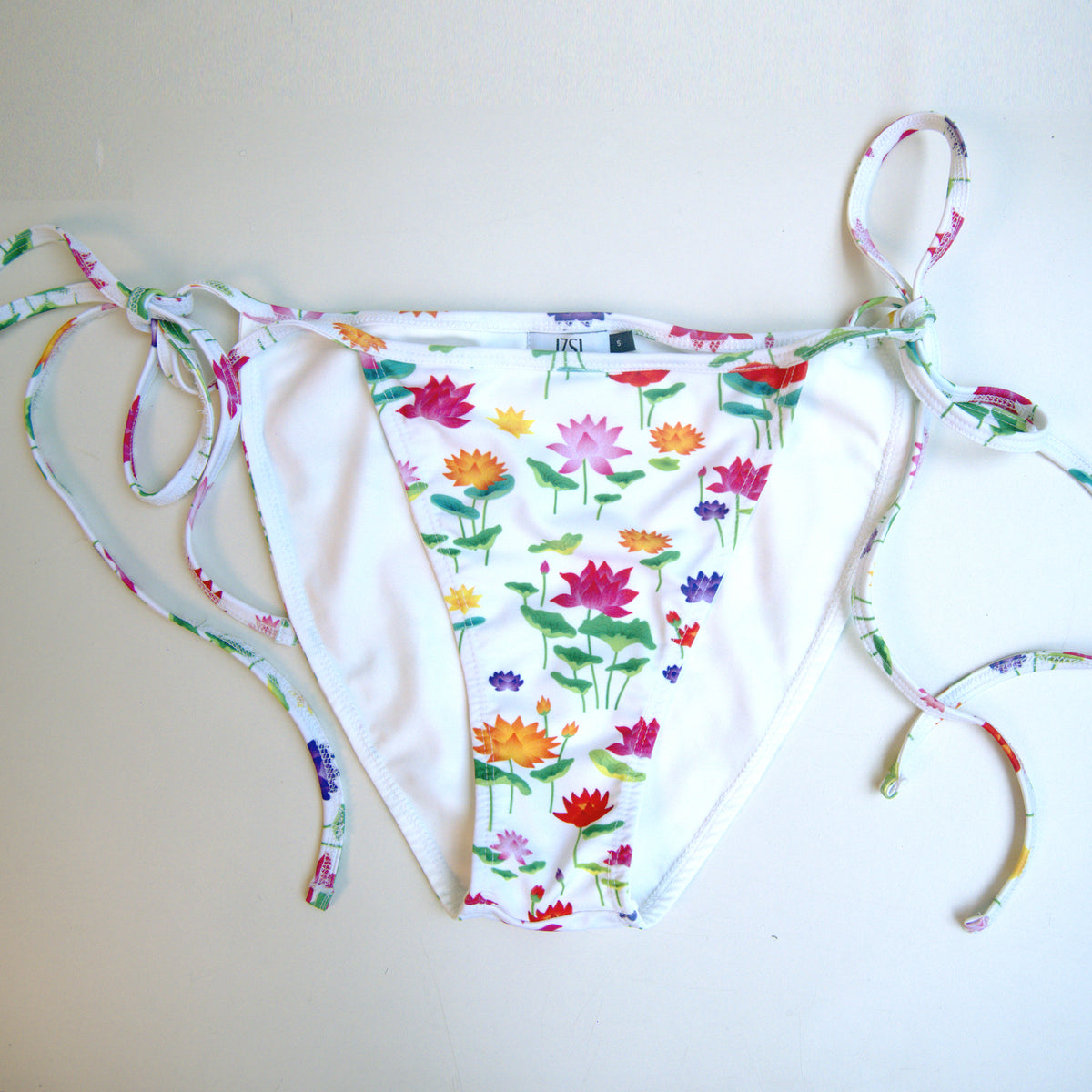 String Bikini Bottom - Lotus Sky – IZSI